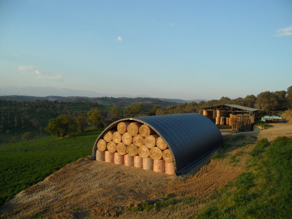 Fodder storage shed, Storage for hay & straw bales | SHELTERALL®